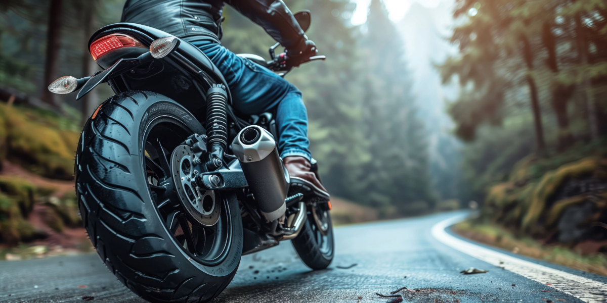 5 Reasons to Follow Motorcycle Influencers on Social Media as a Beginner Rider - Cycle Trader Blog