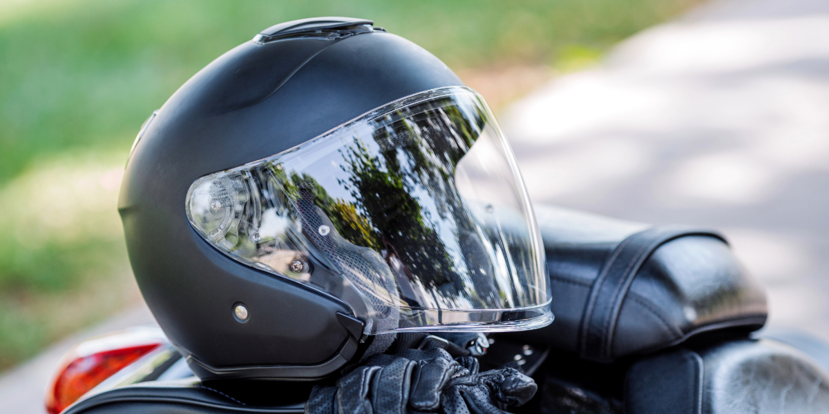 Motorcycle Helmets 101: A Guide to Choosing the Right Helmet - Cycle ...