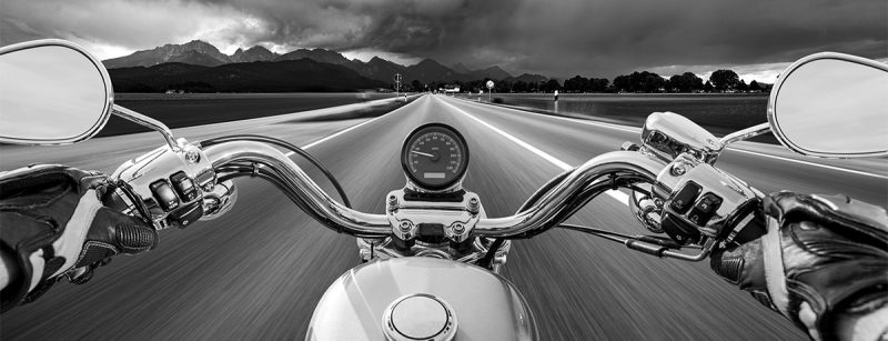 6 Tips for Riding a Motorcycle in Strong Winds